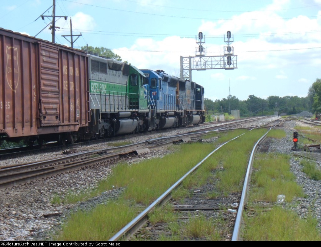 CSX 8737, CEFX 3132 & GCFX 3061